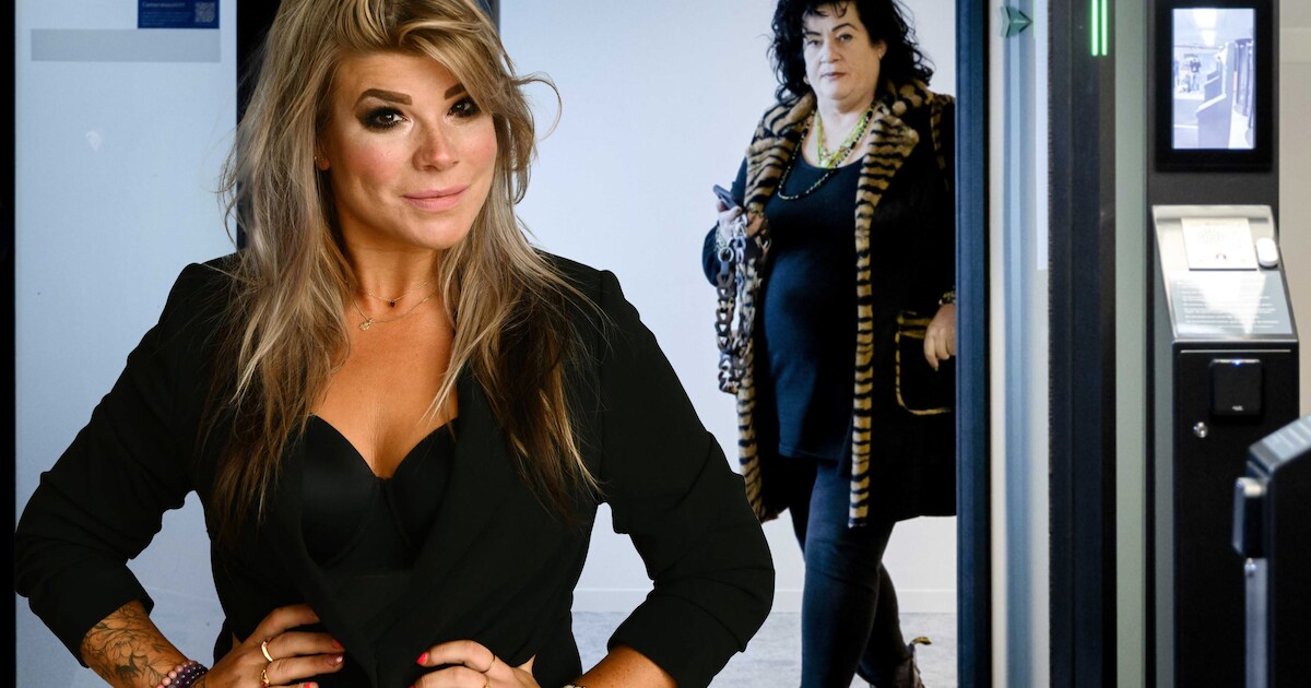 Caroline is naar eigen zeggen een open boek, behalve over dit hoofdstuk ...