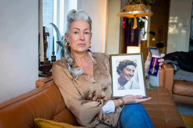 Céline krijgt onderscheiding voor haar oma uit Hengelo: 'Er zijn veel ...