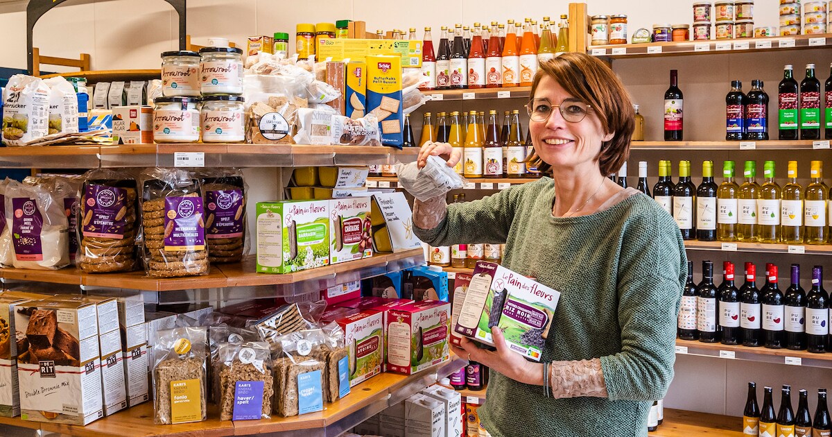 De droom van Sawa (39) uit Haaksbergen komt uit: een eigen, biologische kruidenierswinkel ...