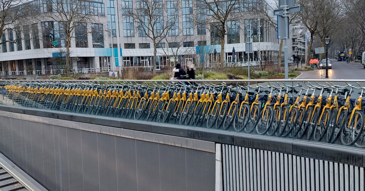 Geen sleutel meer nodig voor OV-fietsen in Zwolle: fietsen gaan open ...