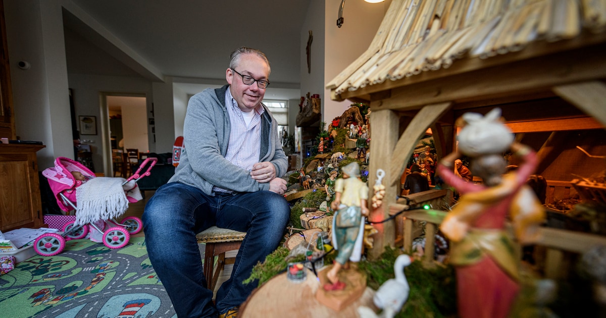 Jan Riesewijk bouwt al veertig jaar kerststallen: ‘Ik hou van vol ...