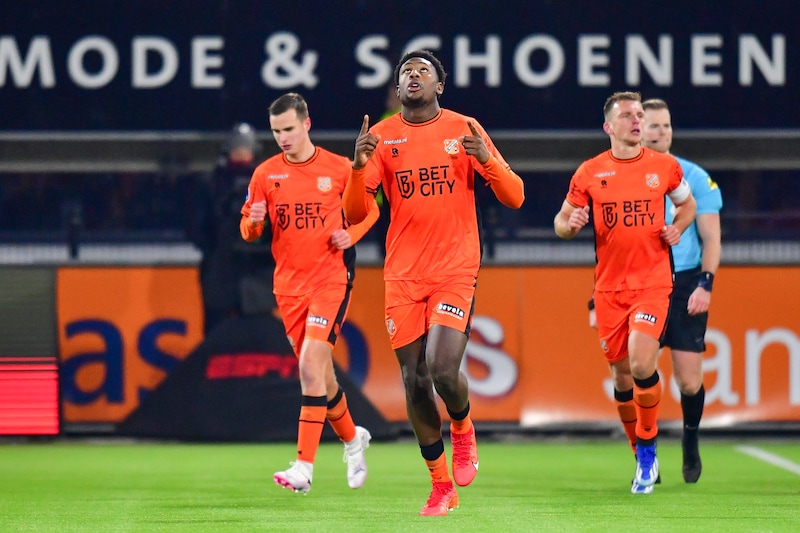 ‘Heracles-target Robin van Duiven hakt volgende week knoop door ...