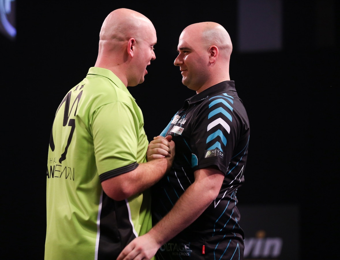 Van Gerwen opent in Premier League tegen wereldkampioen Cross | Foto ...