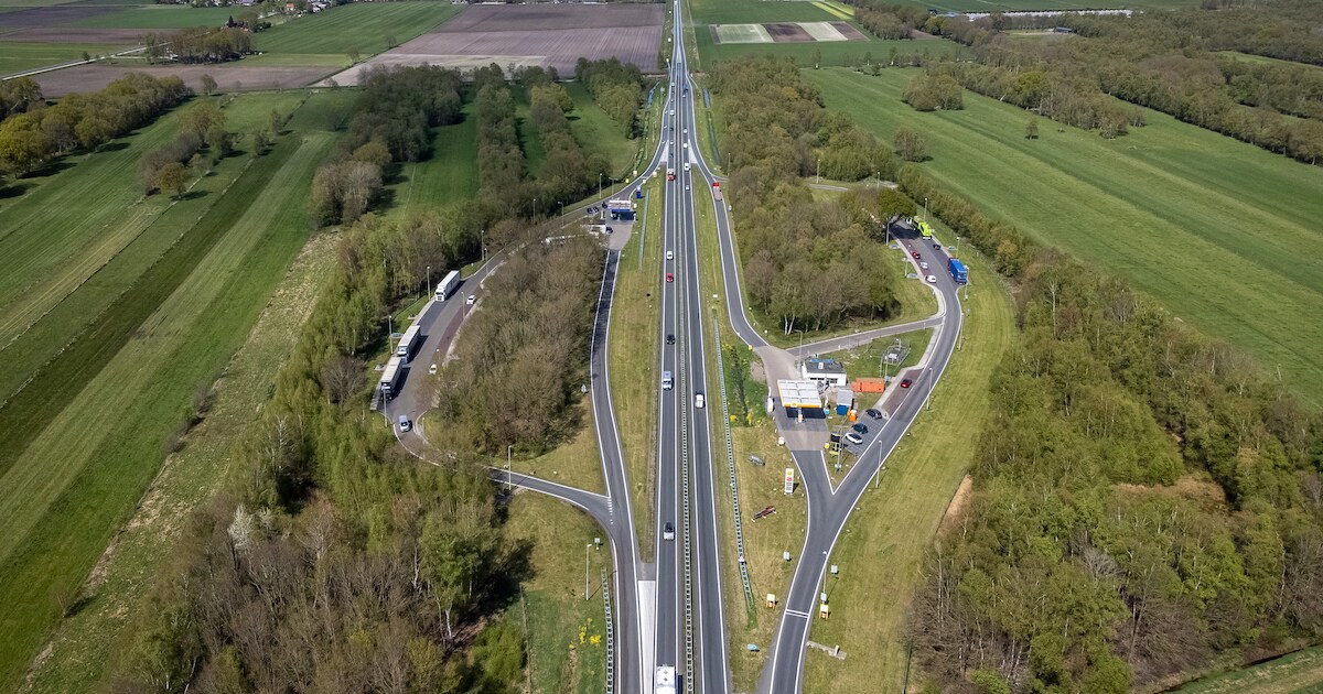 Middenrail op de ‘dodenweg’ N36 komt er zeker niet voor 2028: problemen ...