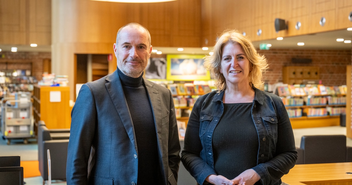 De spanning loopt in december op in bibliotheekland: ‘Zou Mark ons dit ...