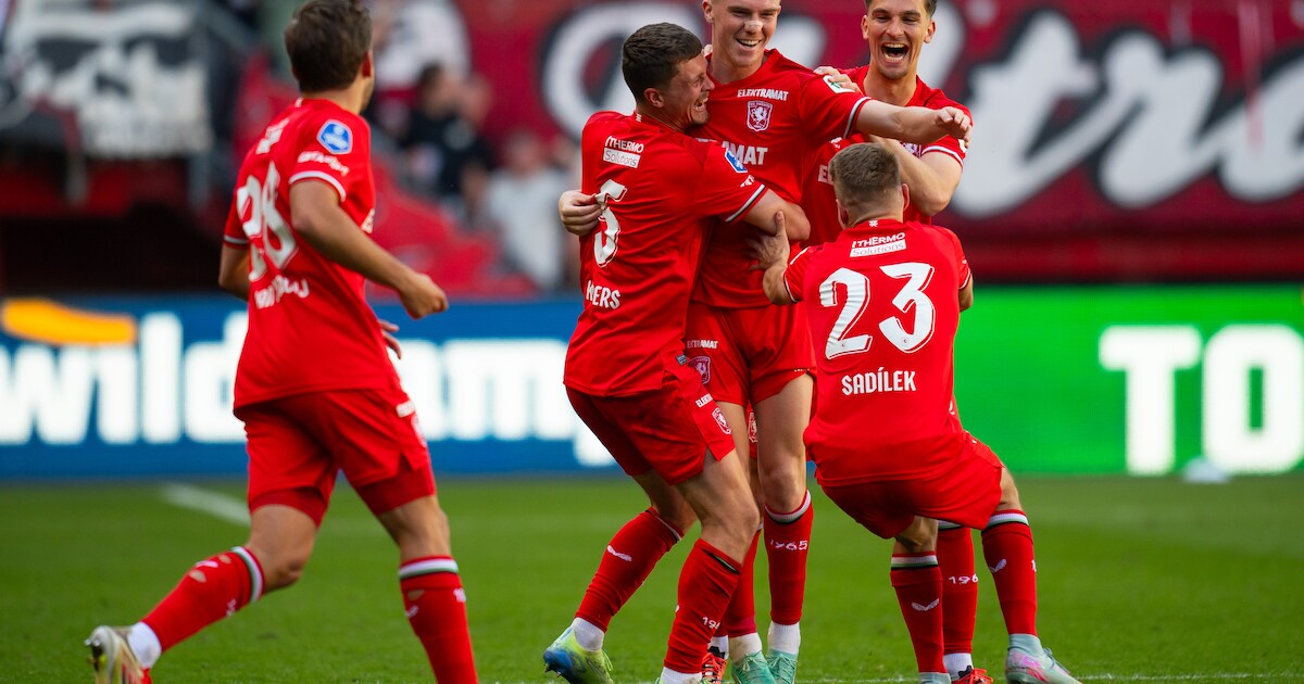 FC Twente rekent zich ook bij zege op AZ nog lang niet rijk. Wat moet ...