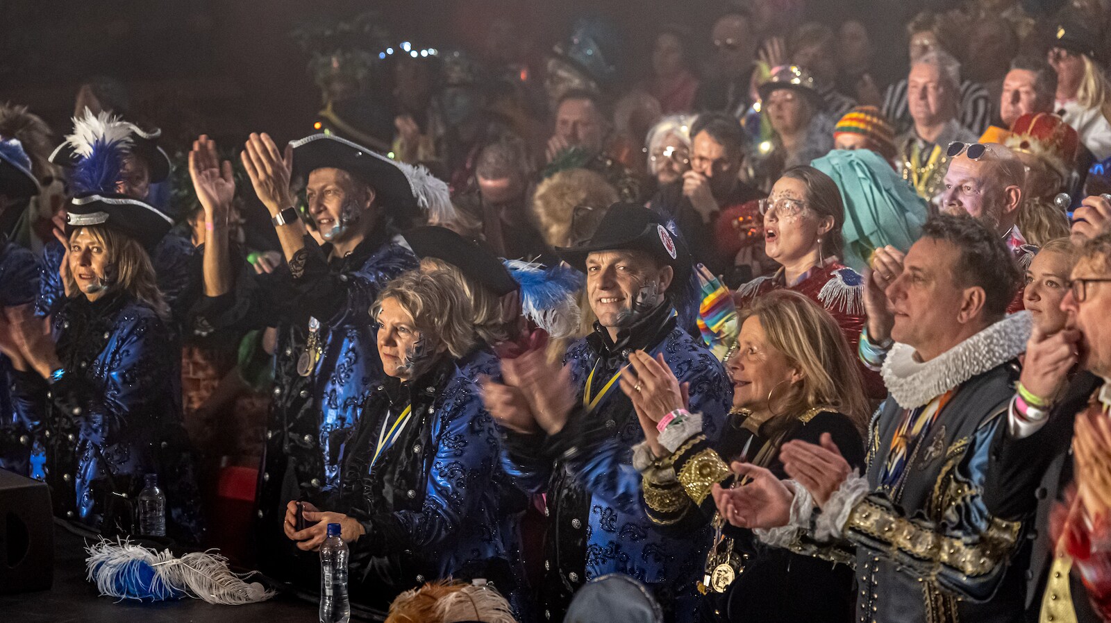 Geslaagd carnaval in Zwolle, al was het soms wel erg druk: ‘Honderd ...