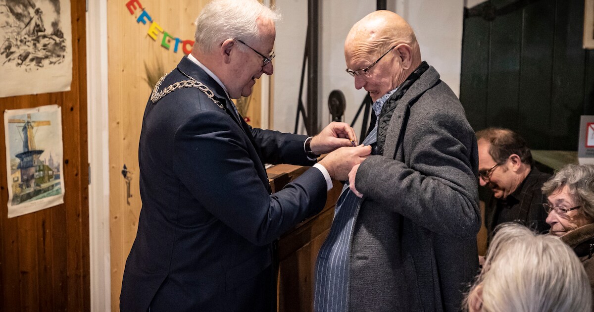 Denekampse molenaar Fons Laagland koninklijk onderscheiden | Dinkelland ...