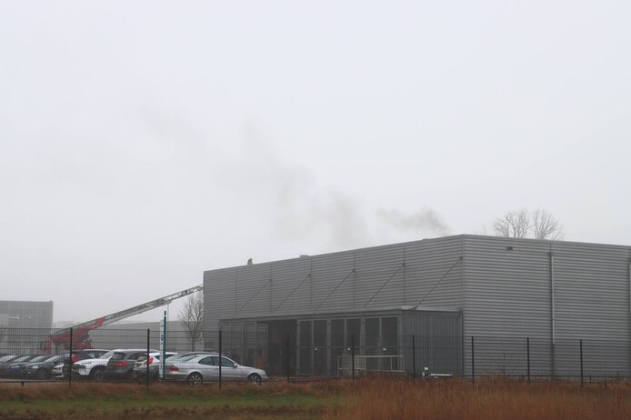 Brandweer rukt uit voor brand binnen testlab Eaton in Hengelo | Hengelo ...