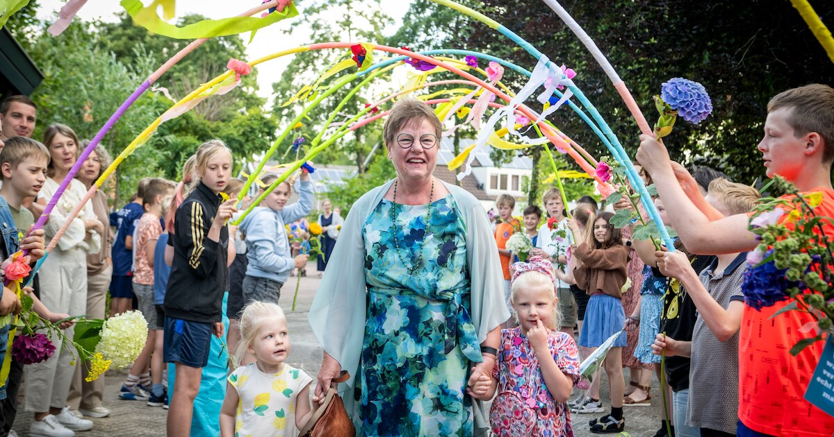 Juf Mirjam zwaait af. ‘Ik dacht bij de sollicitatie, wat die mensen ...