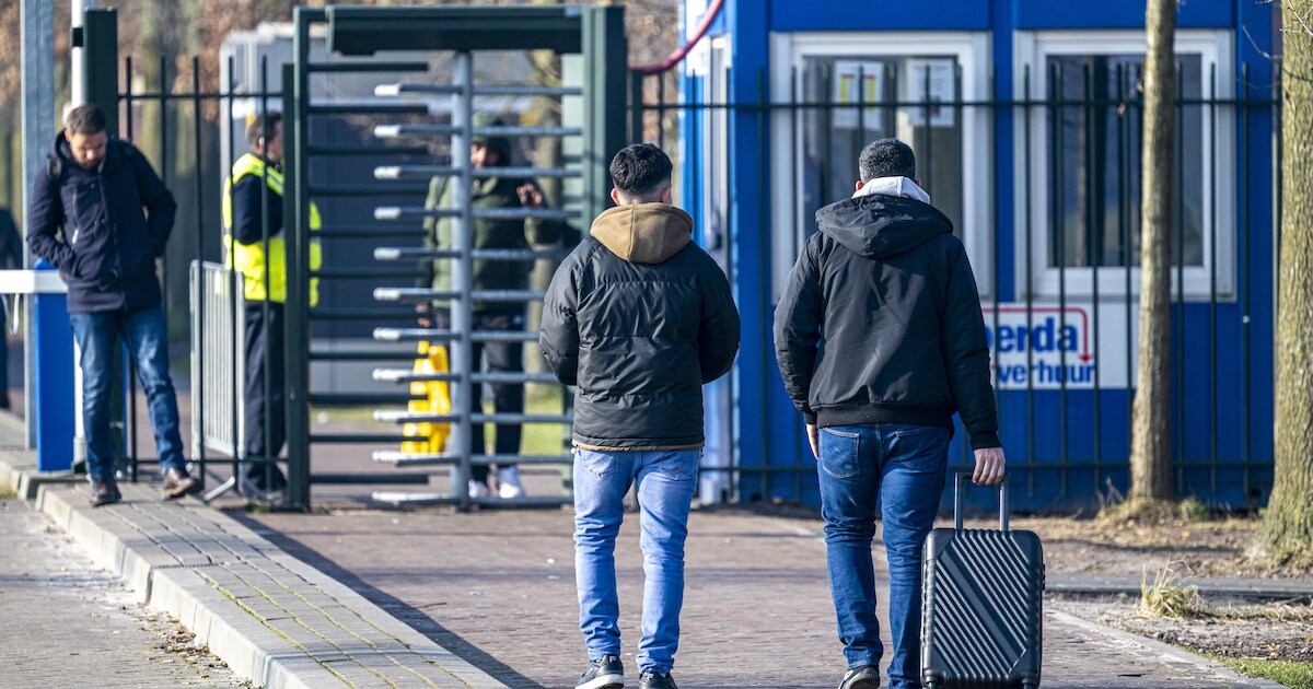 Asielzoekers in Oost-Nederland: dit is waarom plannen voor opvang sneuvelen | Zwolle | Tubantia.nl