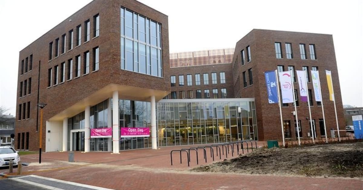 Dimence terug van zes naar drie directeuren | Almelo | Tubantia.nl