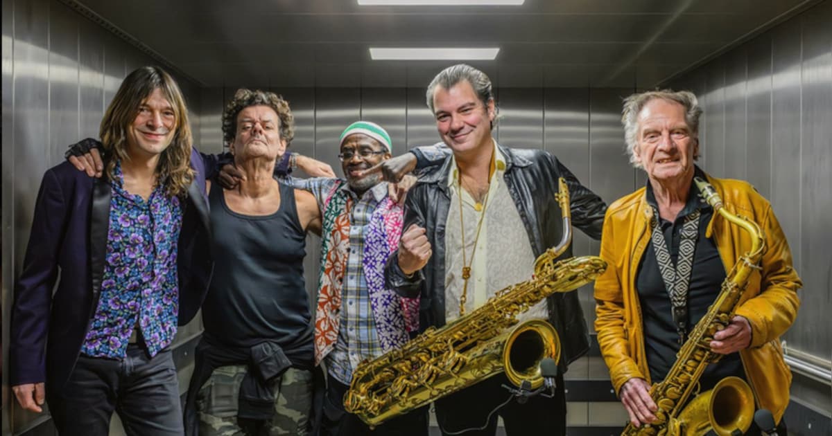 Saxofonist Hans Dulfer treedt met zijn band op in Vordens kasteel Hackfort | Berkelland ...