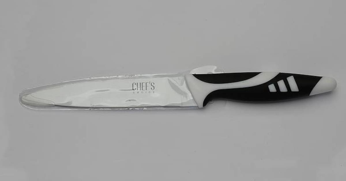 Jeffrey (37) uit Goor probeerde zijn moeder te doden, officier wil hem ...