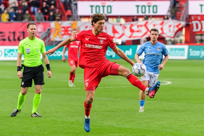 Schouderoperatie maakt eind aan seizoen van FC Twente-spits Sam Lammers | FC Twente | tubantia.nl