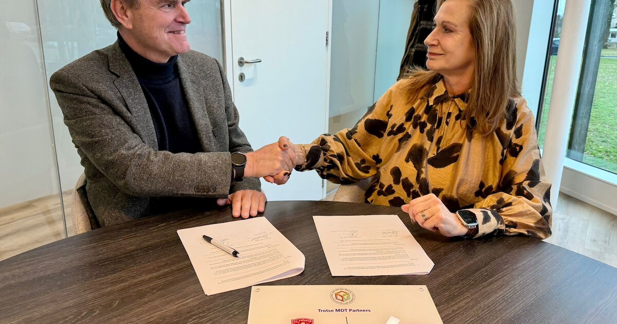 FC Twente en Carmel College tekenen convenant maatschappelijke ...