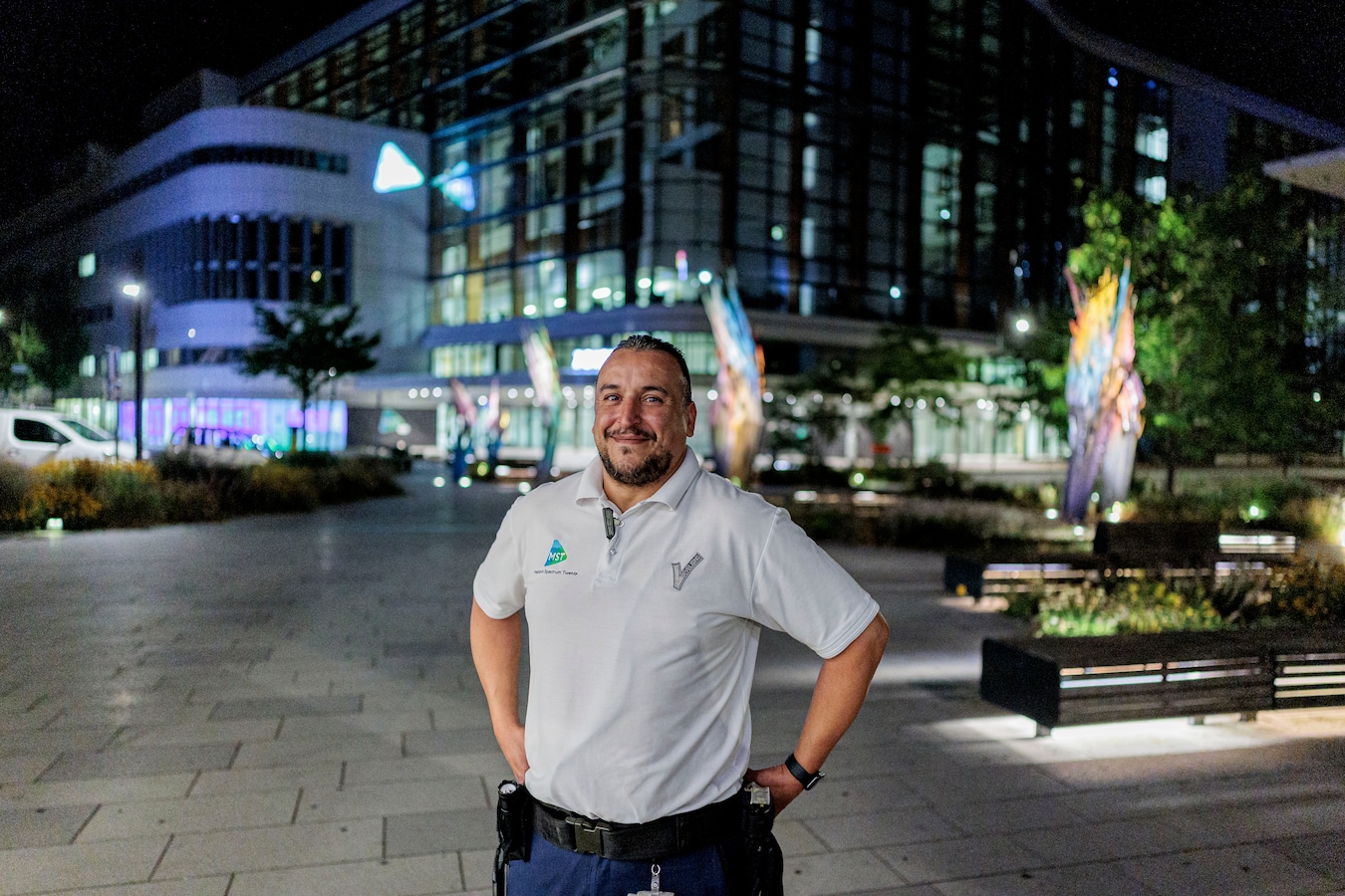 Een nacht uit het leven van MST-beveiliger Monaim: 'Ze proberen je uit ...