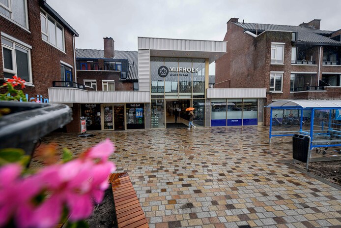 Wie helpt Hans zijn trouwring met inscriptie ‘Dirkje’ terug te vinden ...