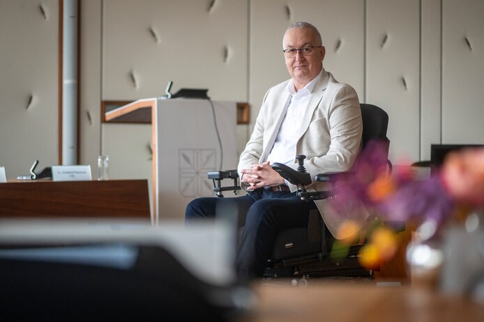 Zijn oud-buurman Jos overleed aan dezelfde zeldzame ziekte, dat was een klap, maar wethouder ...