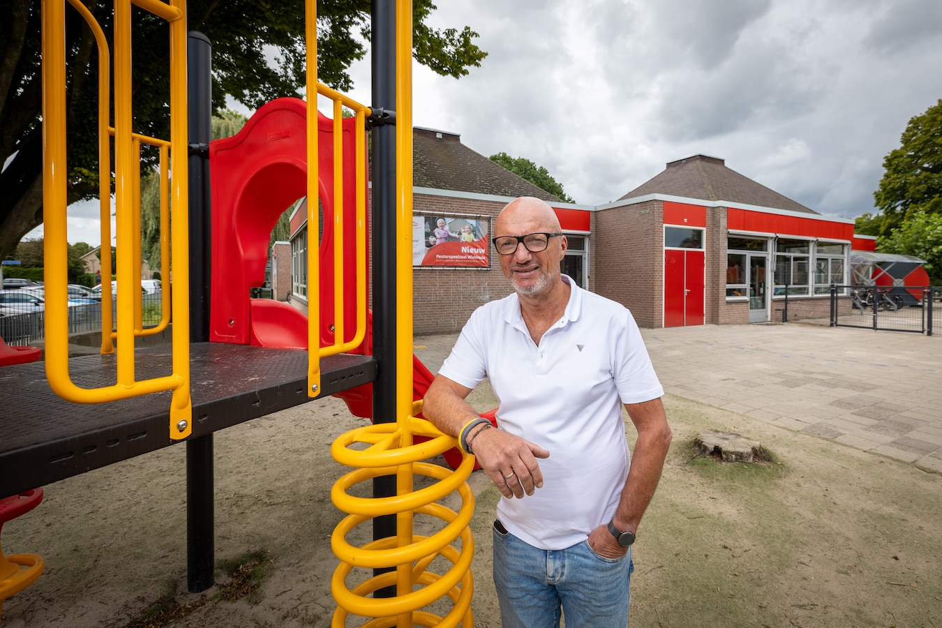 Sloopkogel nadert voor deze oude, vertrouwde school in Wierden: ‘Dak is ...