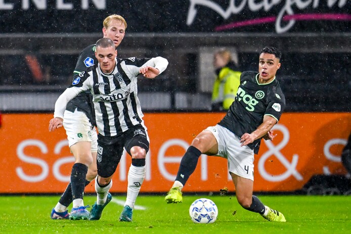 ‘Vind je België wat?’: Joey Pelupessy over zijn last-minute transfer ...