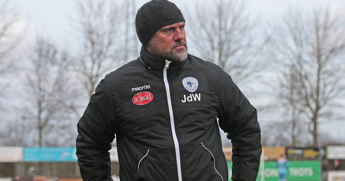 John de Wolf neemt met bekerzege afscheid van Spakenburg | Sport ...