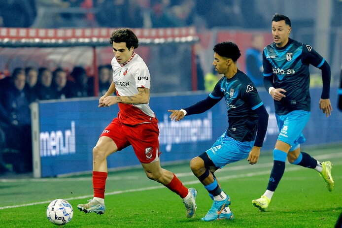 LIVEBLOG | Het toetje van het openingsweekend: Heracles Almelo op ...