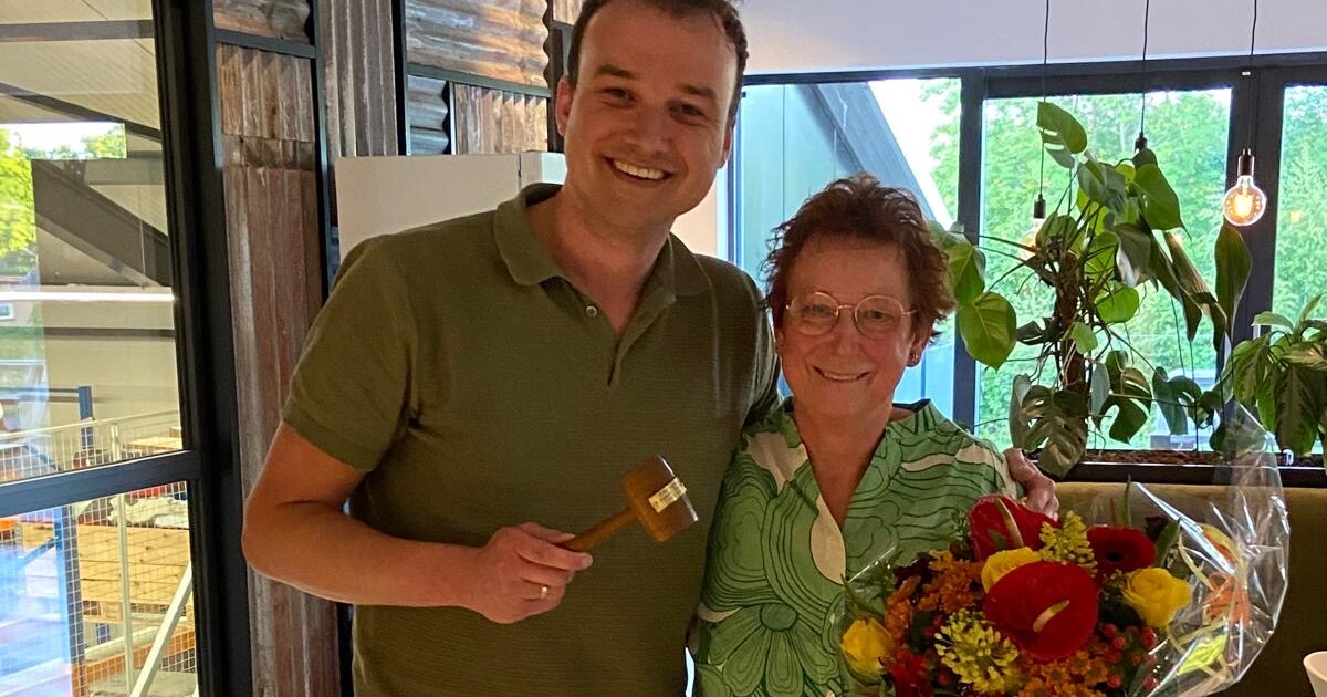 Maria Tijink neemt na 33 jaar afscheid van EHBO-vereniging Saasveld ...