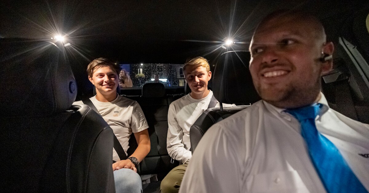 Rik Besseler uit Oldenzaal brengt dronken stappers veilig thuis ...