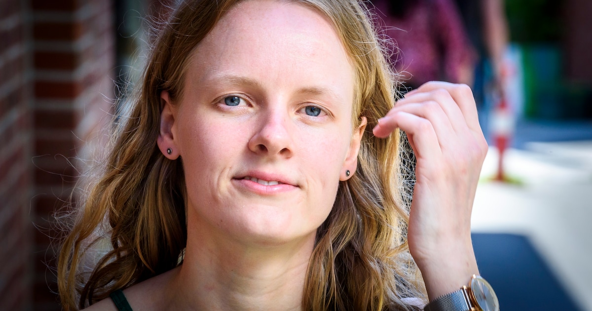 Esmee weet hoe ze jongeren weer aan het lezen krijgt: ‘Laat nou eens ...