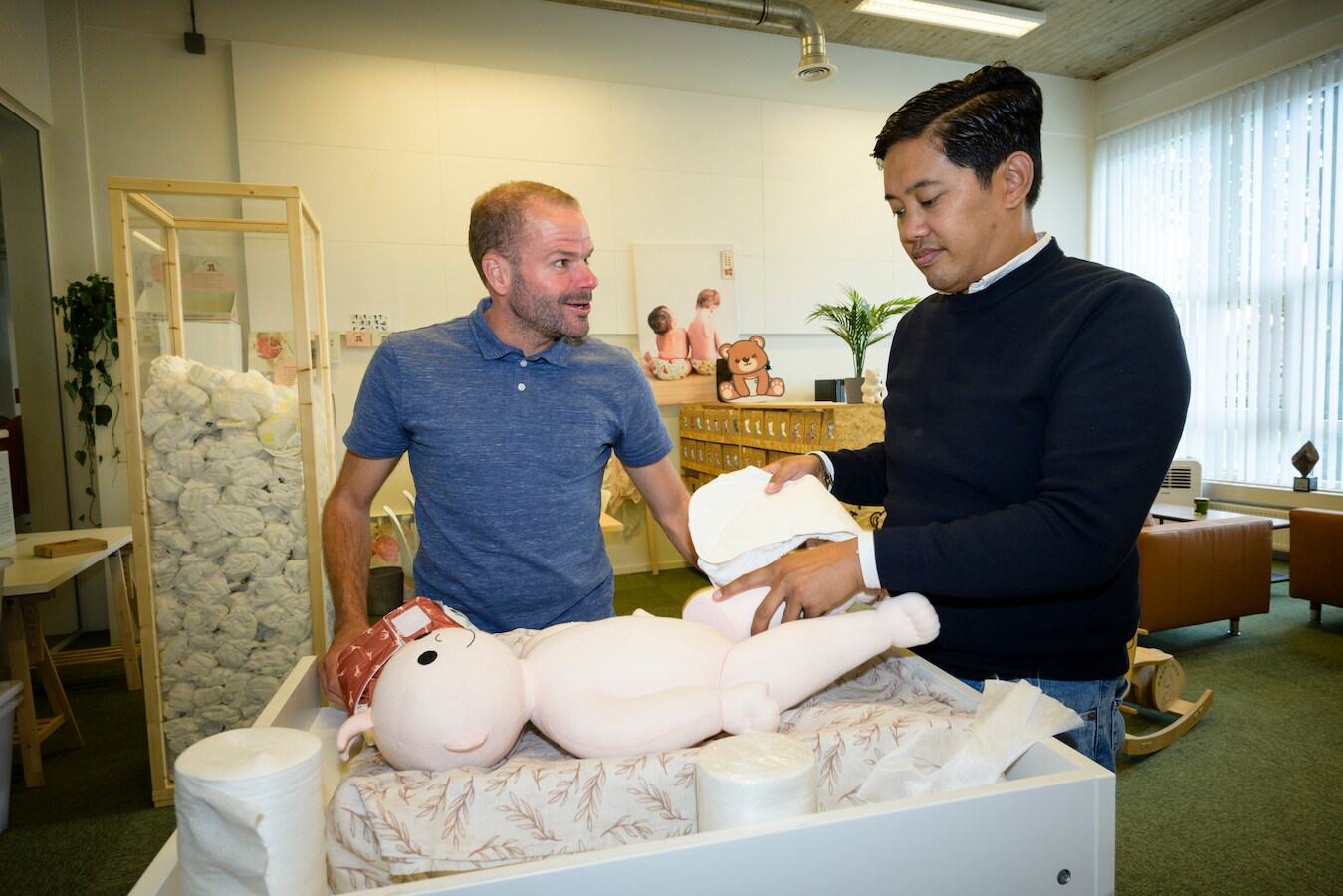 Deze wasbare luier uit Hengelo is nu in heel Nederland te koop (en nee, er komt geen poep in je ...