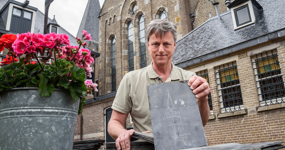 Oude leien aan de muur, nieuwe leien op het dak: zo steunt Denekamp ...