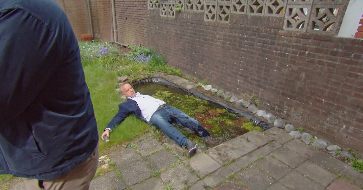 Bijna 1,4 miljoen mensen zien makelaar Alex smak in vijver maken in ...