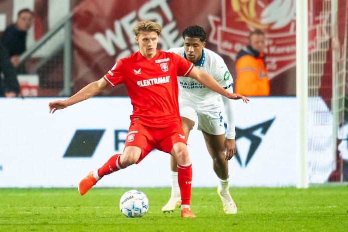 Met Steijn gaat de volgende voor miljoenen de deur uit: FC Twente haalt in twee jaar tijd groot ...