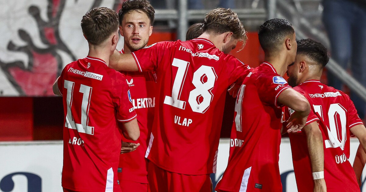 LIVE eredivisie | FC Twente wint eenvoudig van Fortuna en vergroot gat met AZ naar acht punten ...