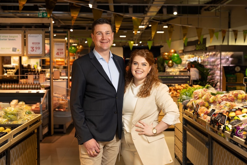 Emmy en Jens nemen hun droom-supermarkt in Weerselo over: ‘Dit heb ik ...