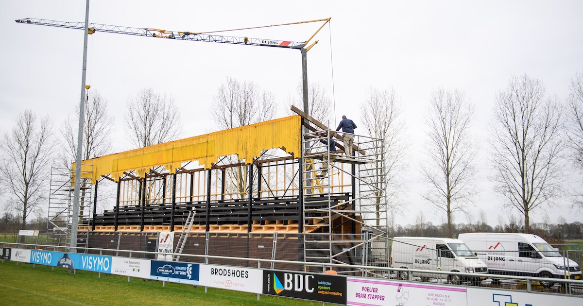 Engelse tribune herrijst in oude glorie bij SV Rijssen | Rijssen-Holten ...