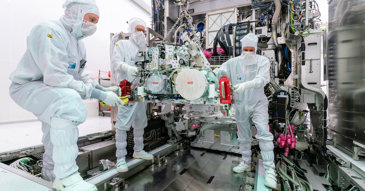 ASML optimistischer: meer orders, mogelijk toch groei omzet in 2026 | Economie | Tubantia.nl