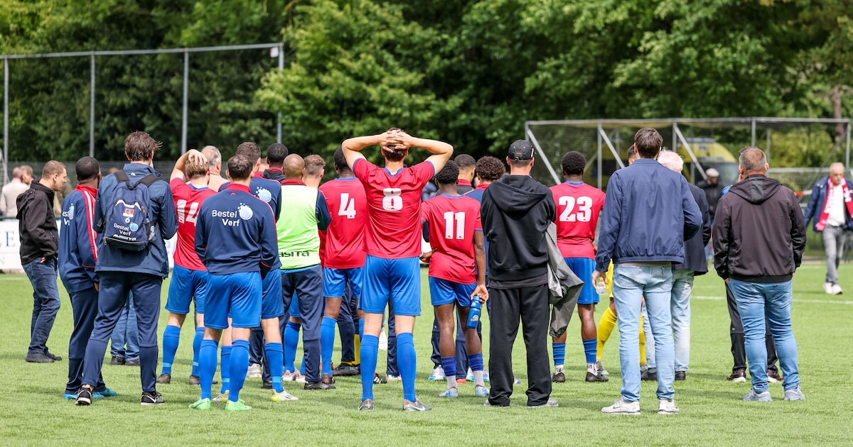 Vader van hoofdtrainer JOS Watergraafsmeer overleden | Sport | Tubantia.nl