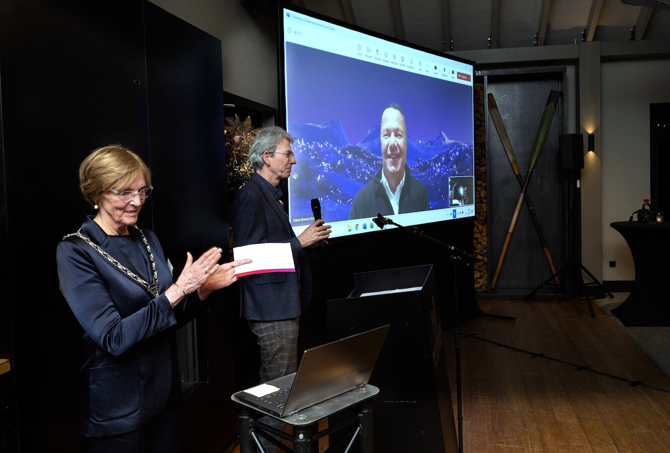 Nu bouwt hij een attractiepark, maar deze ondernemer betekent volgens ...