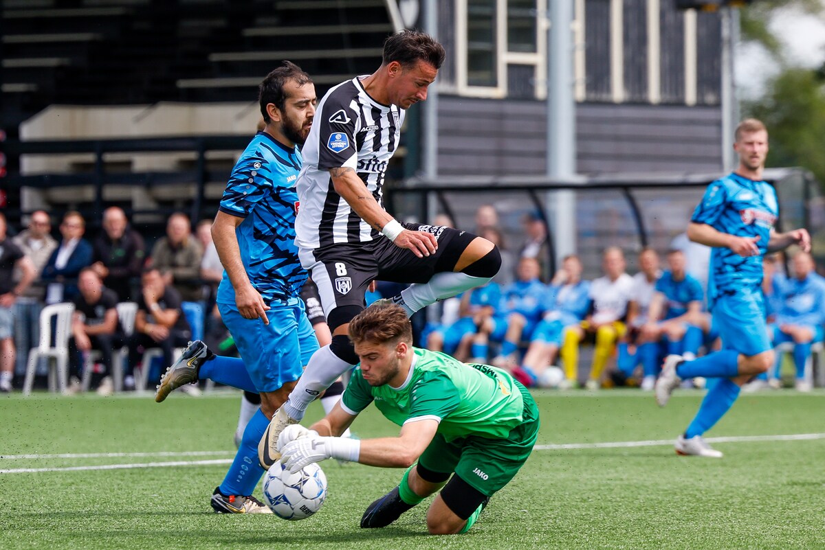 Valse start Heracles; op valreep gelijkspel tegen amateurs van Almelose ...