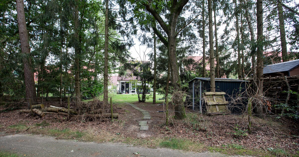 Bewoners Villapark Hellendoorn kunnen fluiten naar hun eigen uitrit op ...