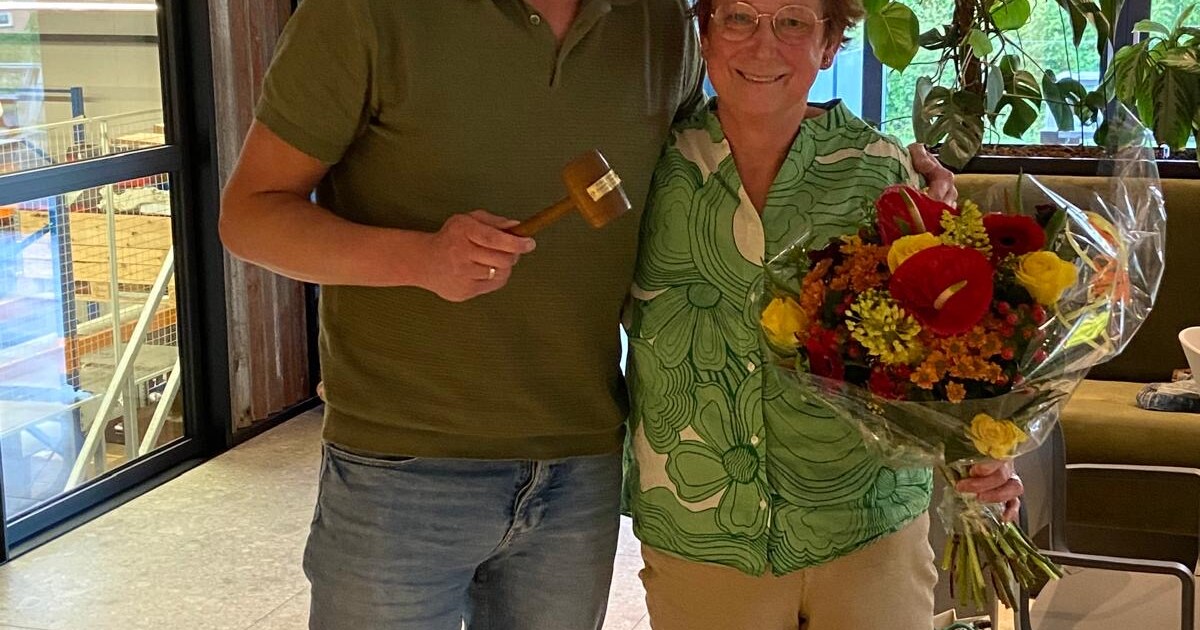 Maria Tijink neemt na 33 jaar afscheid van EHBO-vereniging Saasveld ...