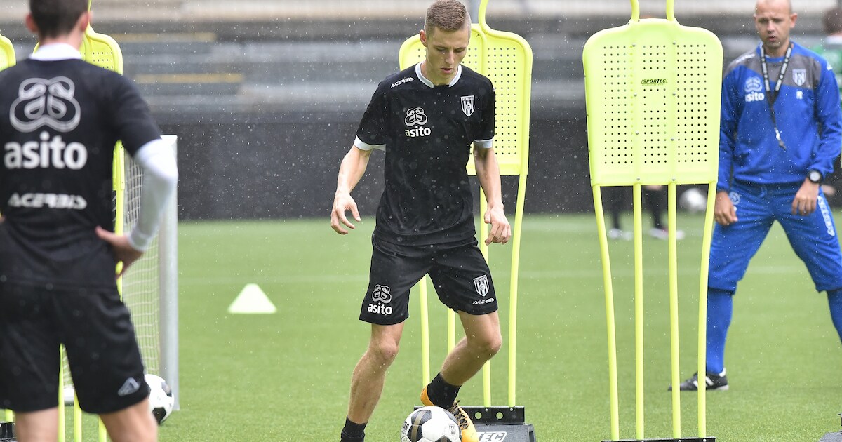 Defensief gehavend Heracles start met Van de Berg | Heracles | Tubantia.nl