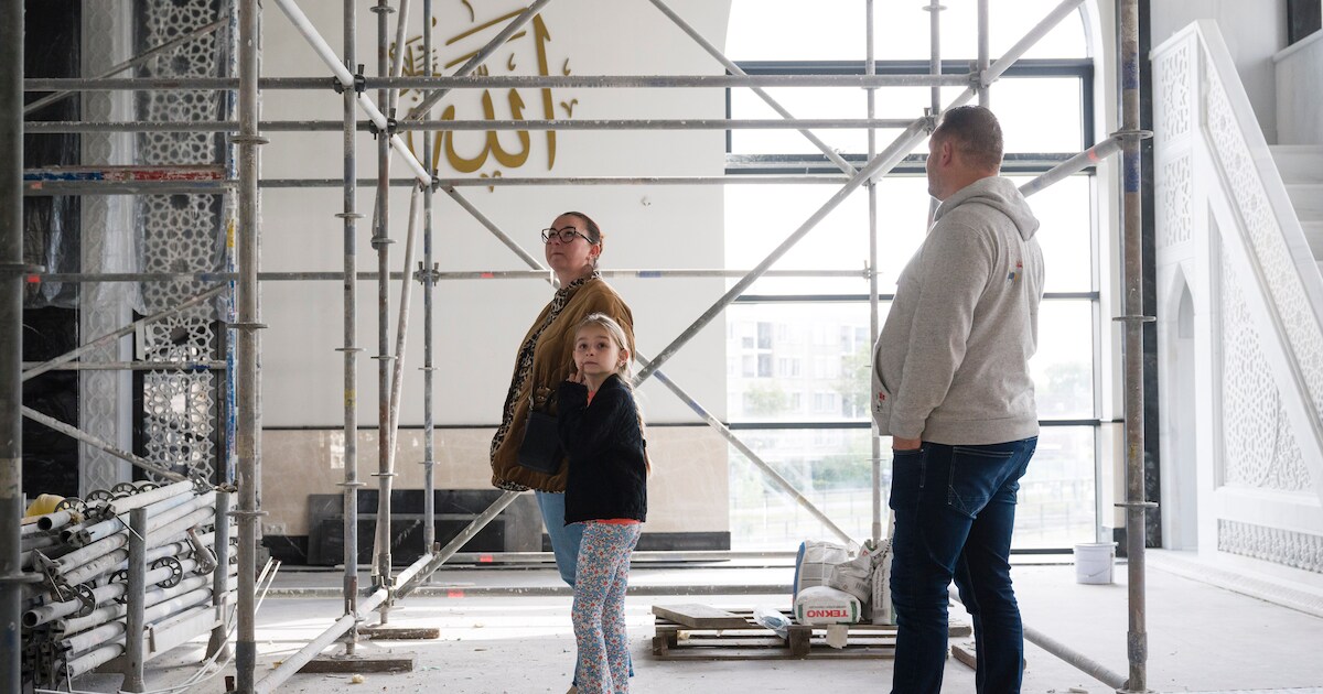 Hoe de komst van de nieuwe moskee in Almelo zo soepel verloopt ...