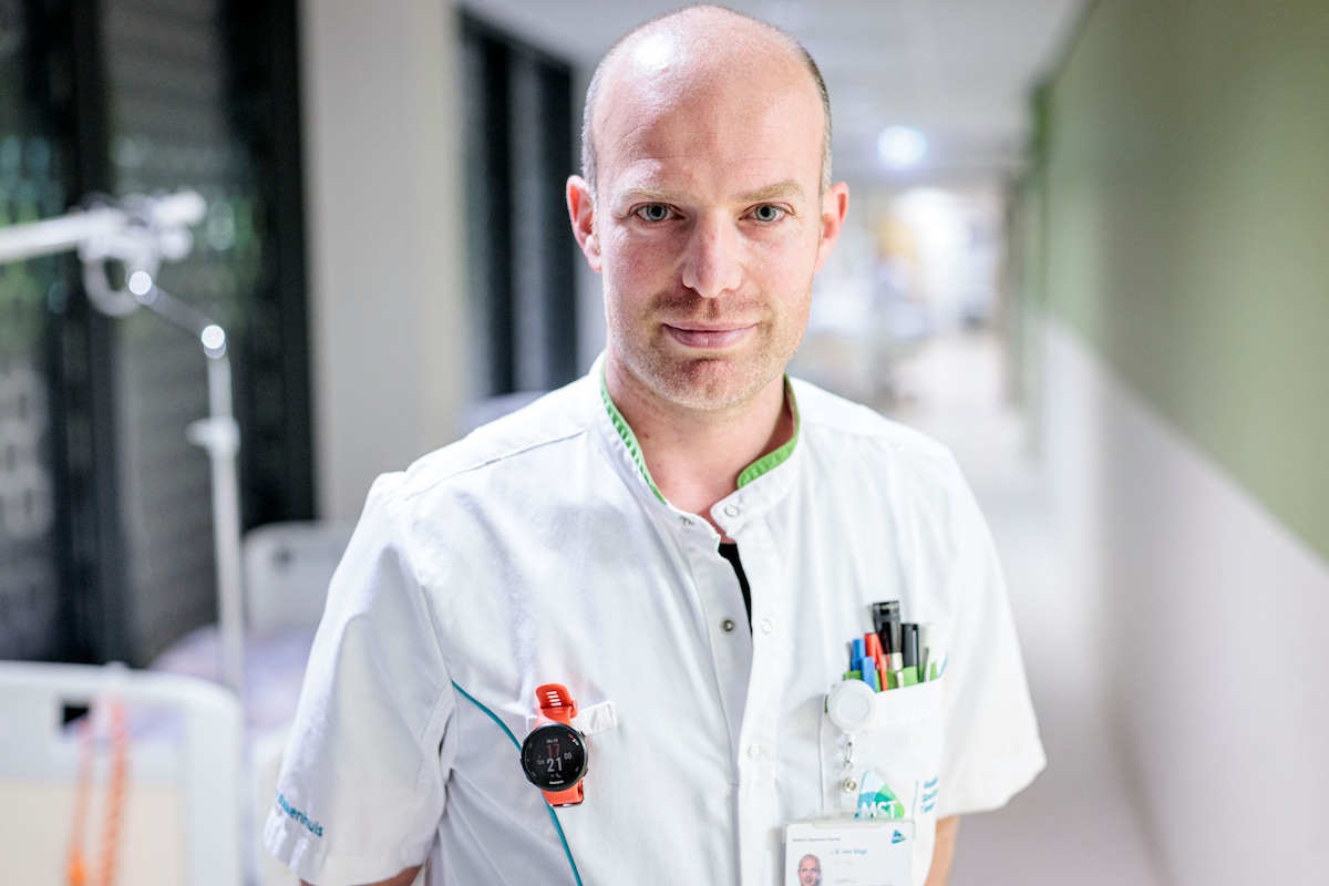 ‘Meest vrees ik shells’, zegt dokter Sander over drukste nacht van jaar ...