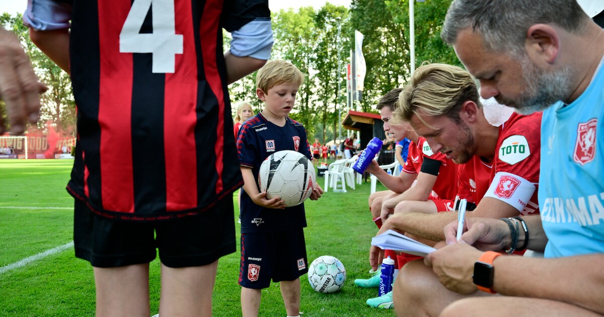 ‘FC Twente heeft kort lijntje met Manchester United’ en ‘einde oefening ...