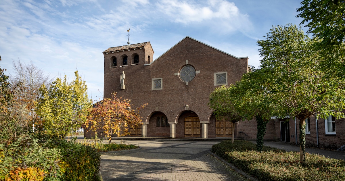 Onvermijdelijk: Jozefkerk in Almelo sluit en wordt verkocht | Almelo | Tubantia.nl