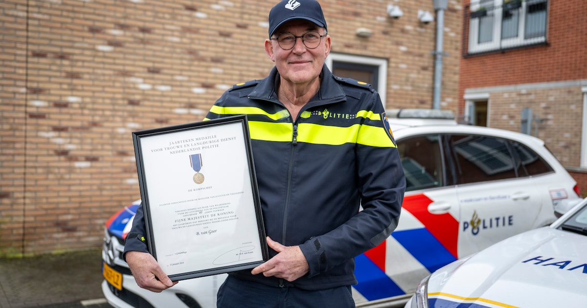 Vroomshoopse brigadier Bert (65) offerde duizenden uren aan vrije tijd ...