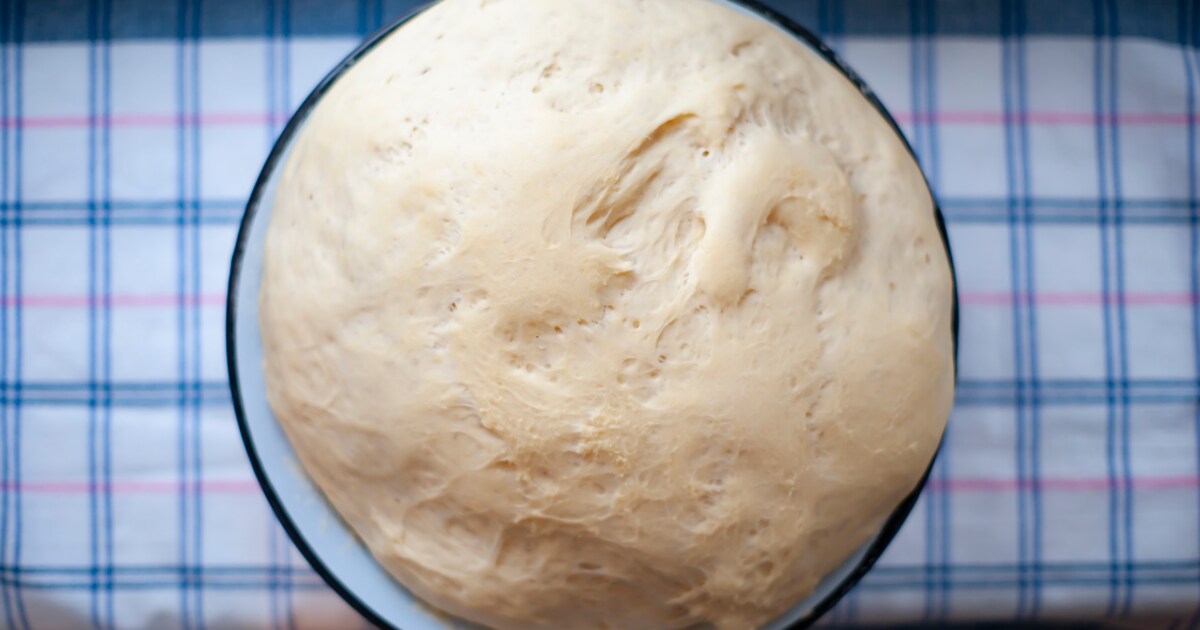 Zo zorg je voor een perfect zelfgebakken brood: 'Strooi gist nooit op ...